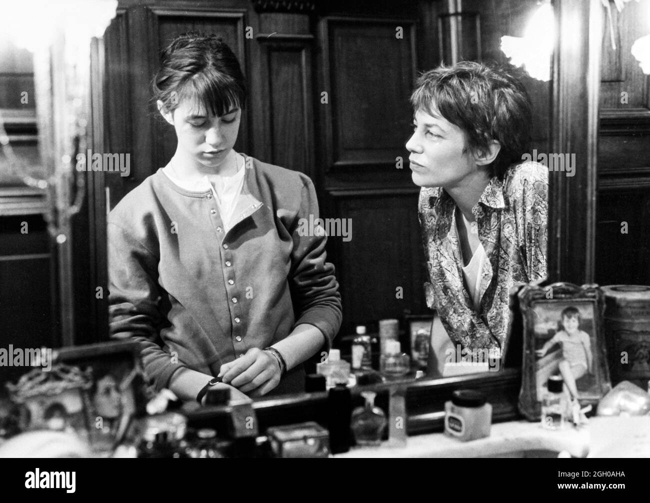 JANE BIRKIN et CHARLOTTE GAINSBOURG dans JANE B. POUR AGNÈS V. (1988 ...