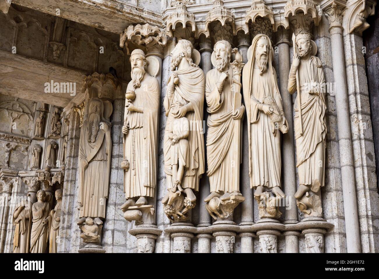 Chartres cathedral statue statues Banque de photographies et d’images à ...