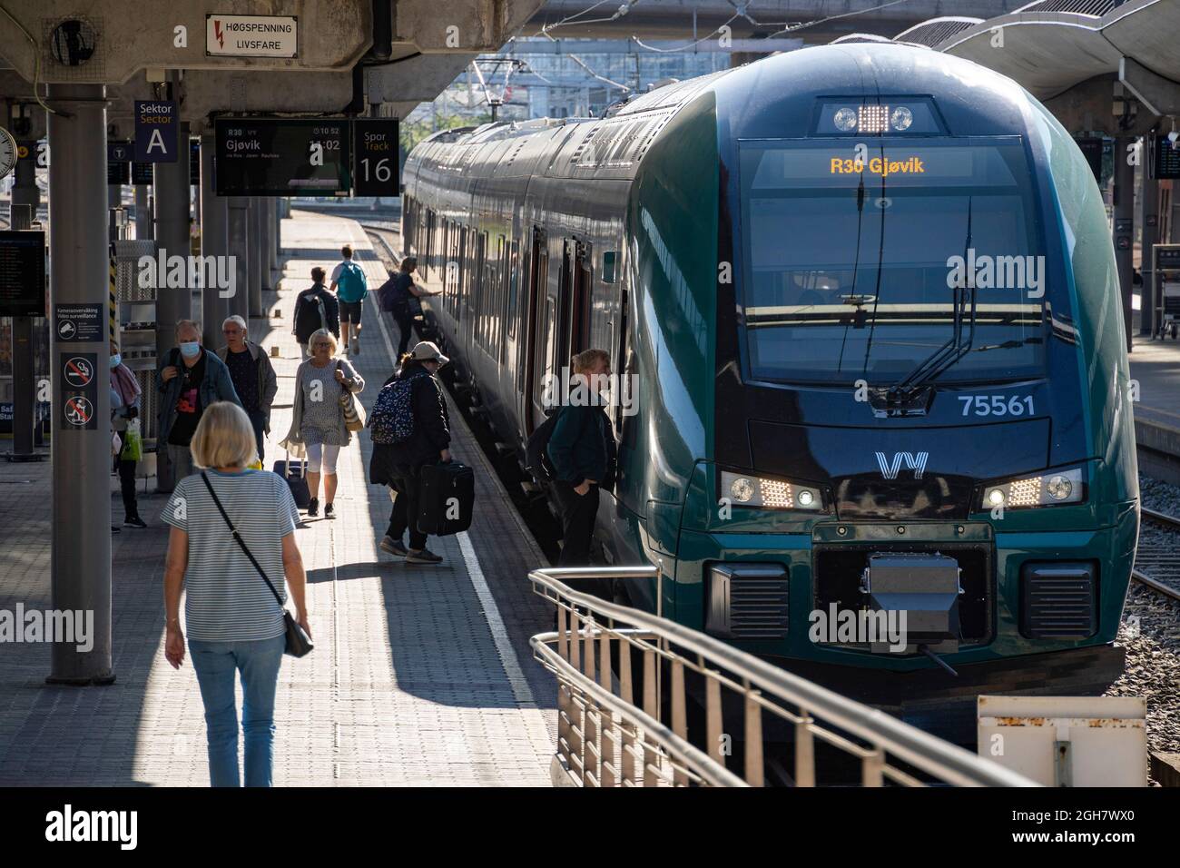 Oslo train station Banque de photographies et d’images à haute résolution - Alamy