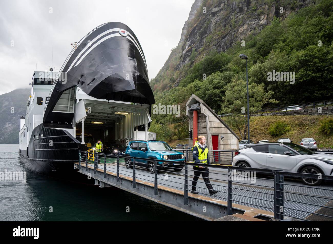 Ferry hellesylt geiranger geiranger fjord Banque de photographies et d ...