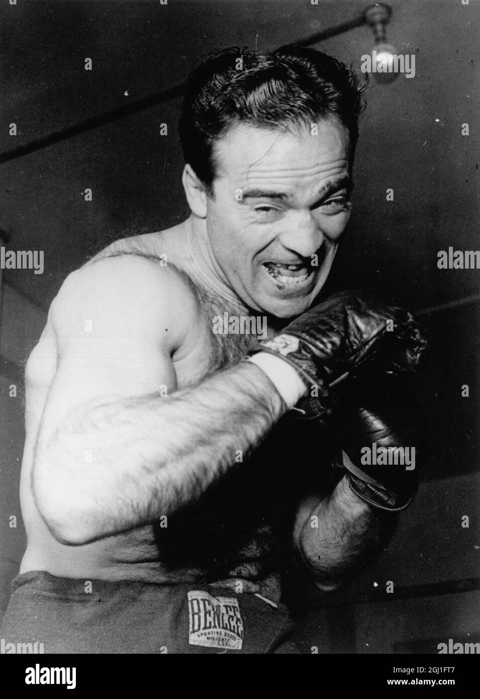 Champion de france de boxe Banque d'images noir et blanc - Alamy