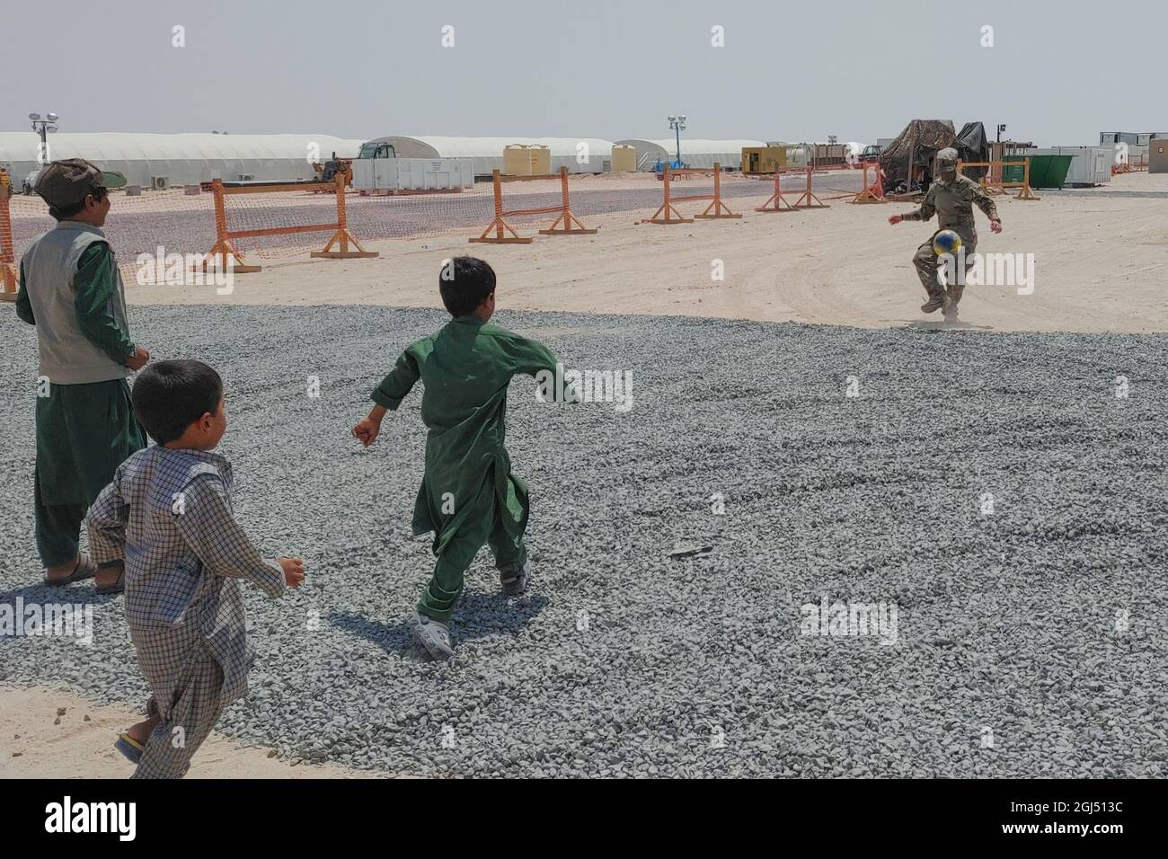 Les soldats de la 127e Compagnie de police militaire, du 759e Bataillon ...