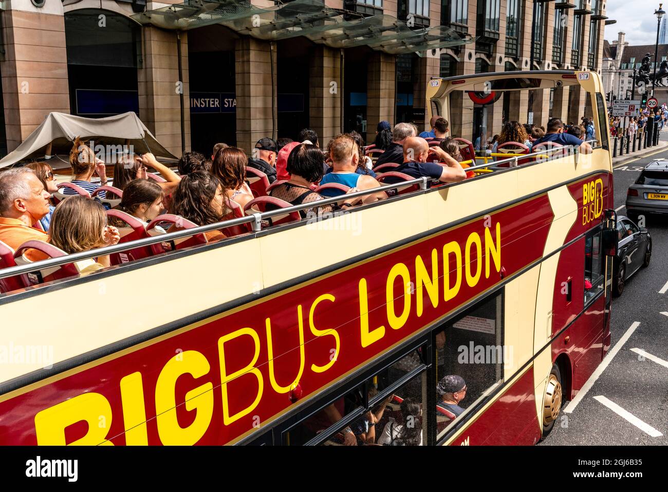 Big bus london Banque de photographies et d’images à haute résolution ...