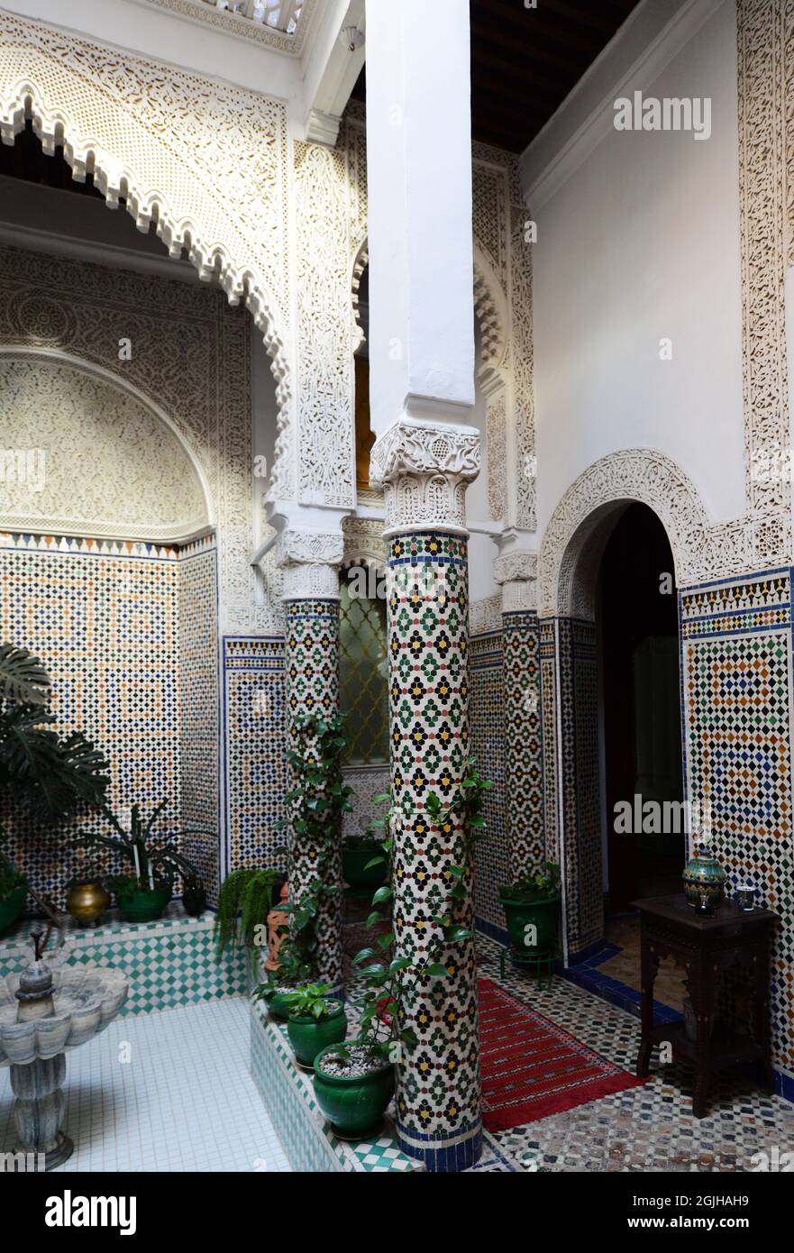 Une belle maison marocaine traditionnelle dans la vieille ville de Salé ...
