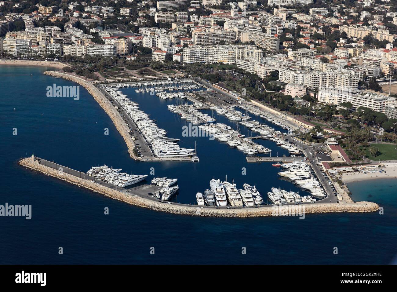 Cannes port canto Banque de photographies et d’images à haute ...