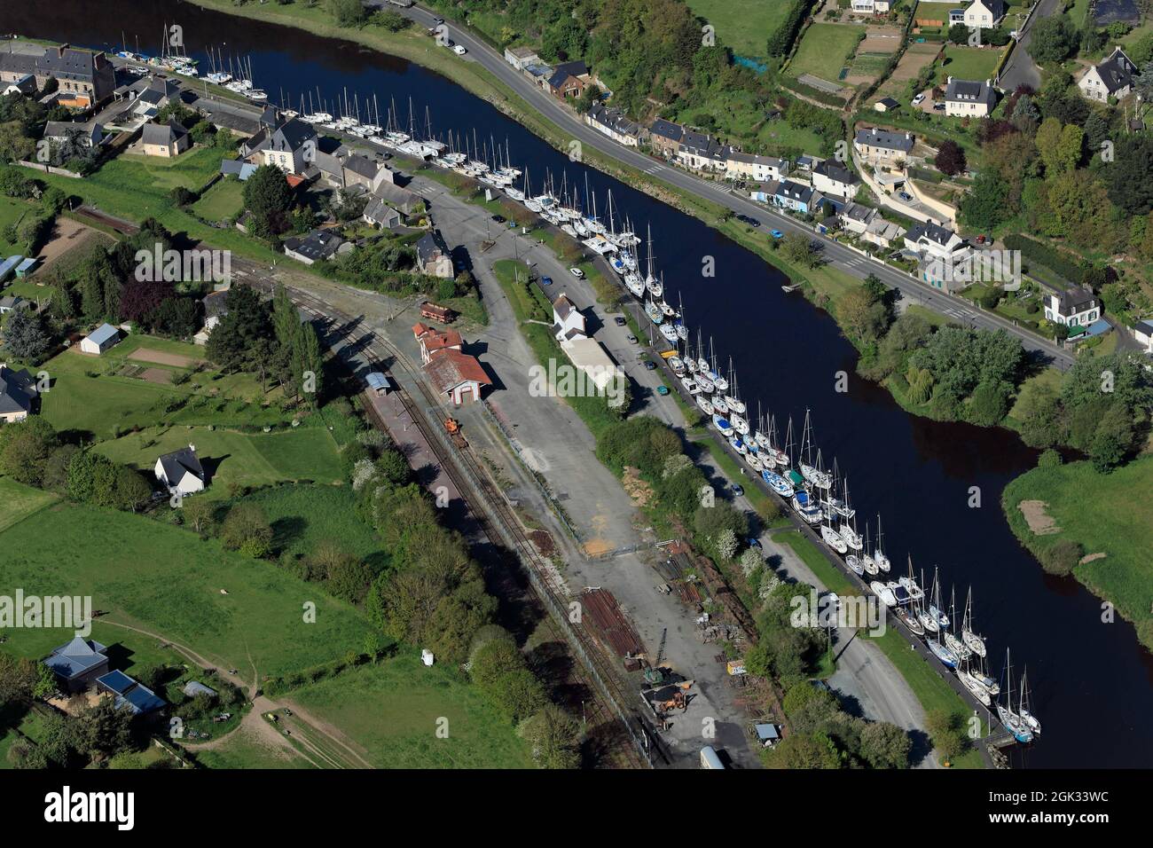 Pontrieux brittany france Banque de photographies et d’images à haute ...