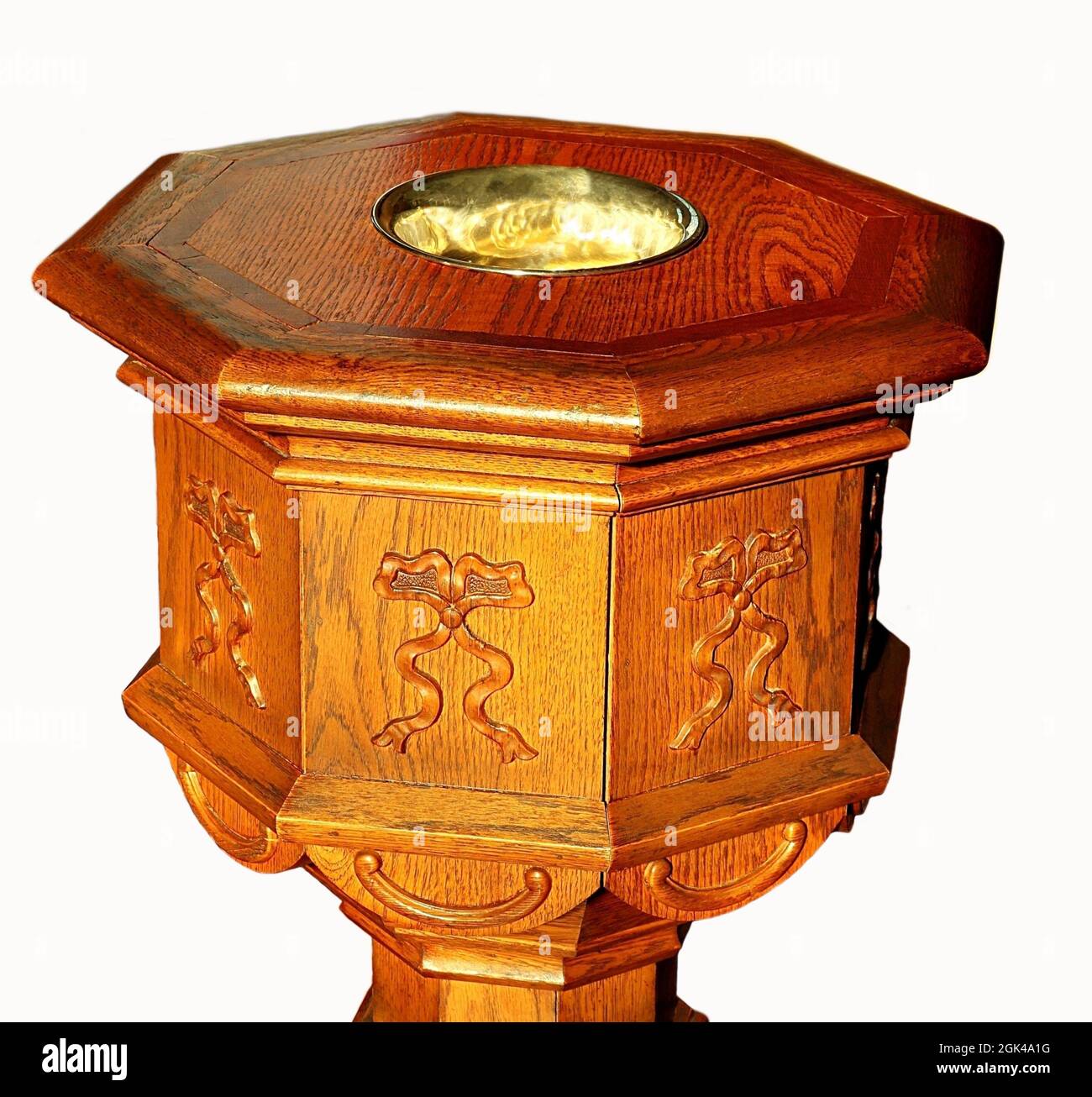 Font basin Banque de photographies et d’images à haute résolution - Alamy