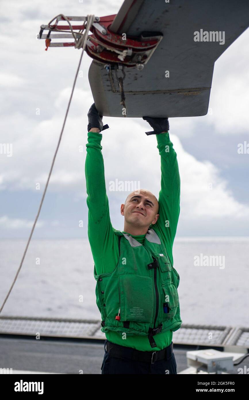 MER DES PHILIPPINES (août 7, 2021) le compagnon de machiniste de l ...