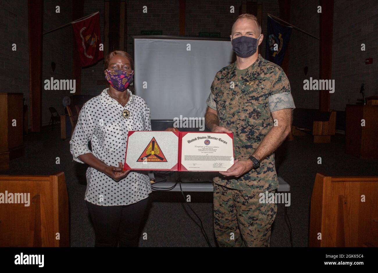 Le lieutenant-colonel Matthew P. Cook du corps des Marines des États ...