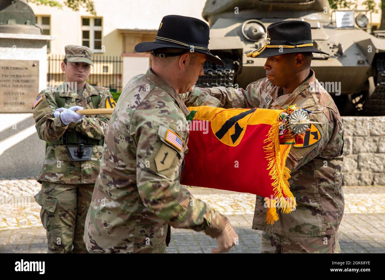 L'équipe de combat de la 1re Brigade blindée (1ABCT), le commandant de ...