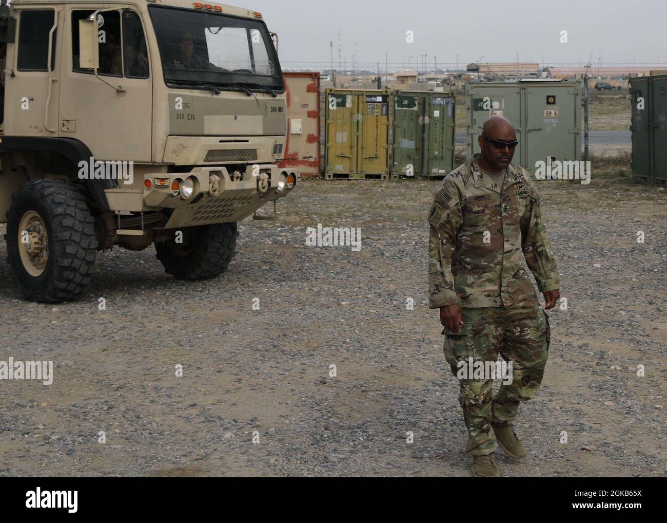 1er Sgt. Stephen E. Jones II, premier NCO de la Compagnie du siège ...
