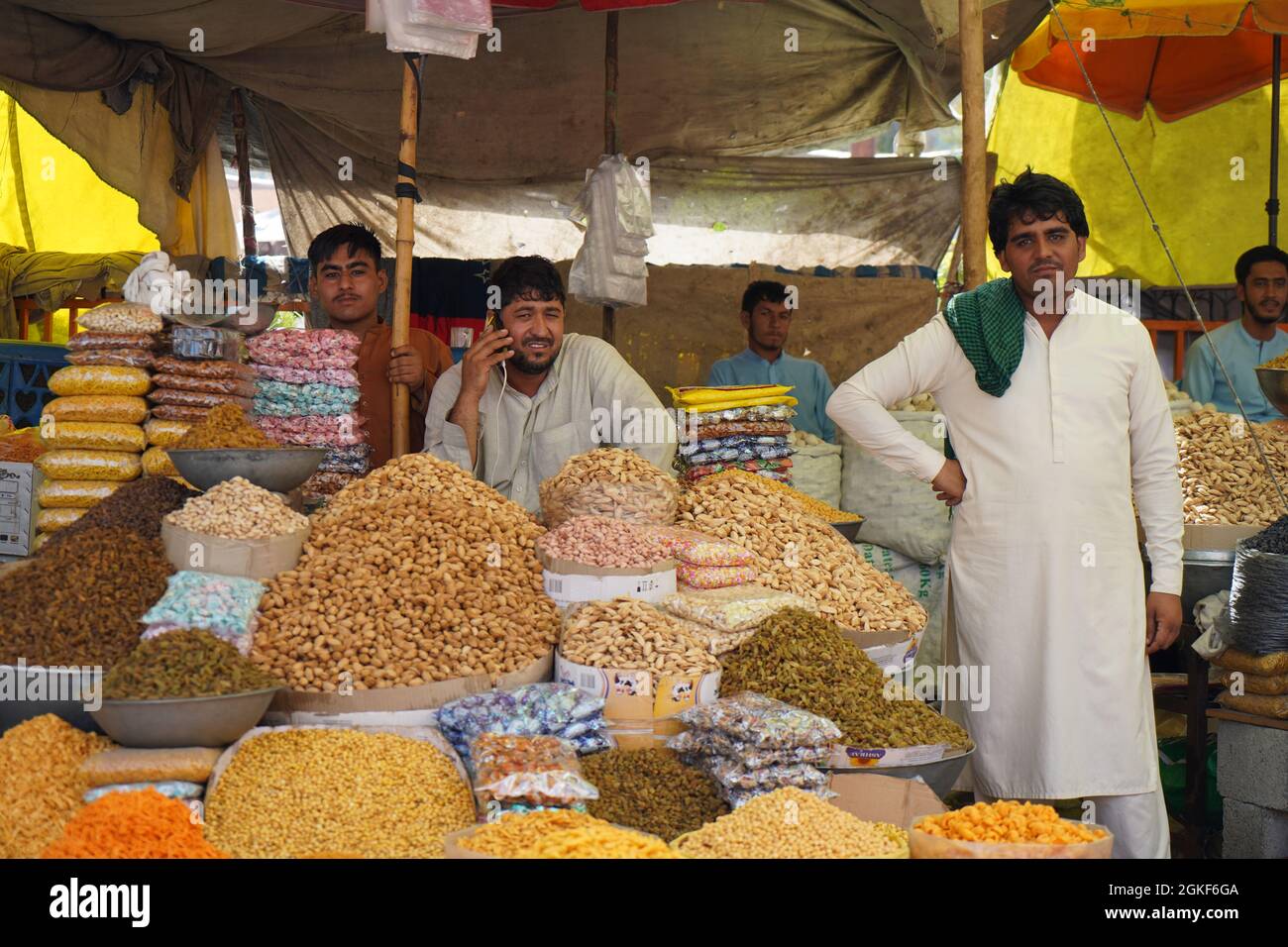 Marché de kaboul afghanistan Banque de photographies et d’images à ...
