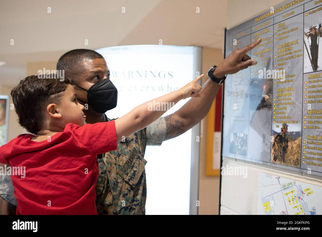 U.S. Marine corps 1er Sgt. Michael Kyle, premier sergent, école d ...