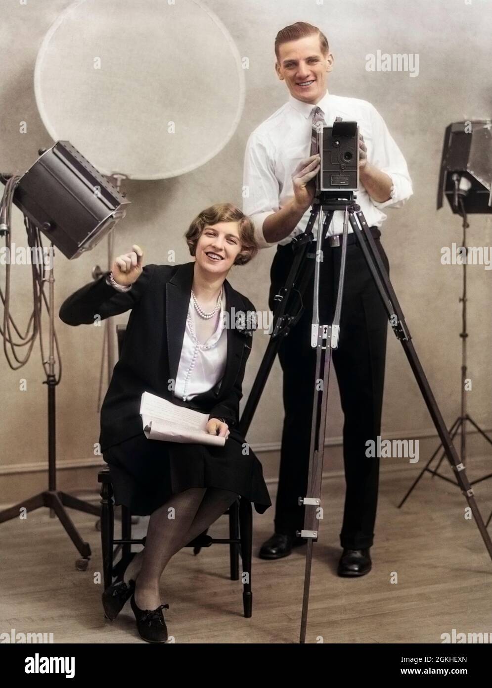 1920s movie camera Banque de photographies et d’images à haute ...