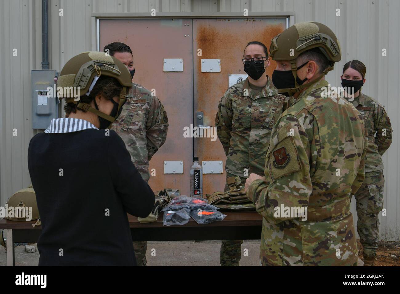 Le général Tim Ray, commandant du Commandement de la frappe de la Force ...