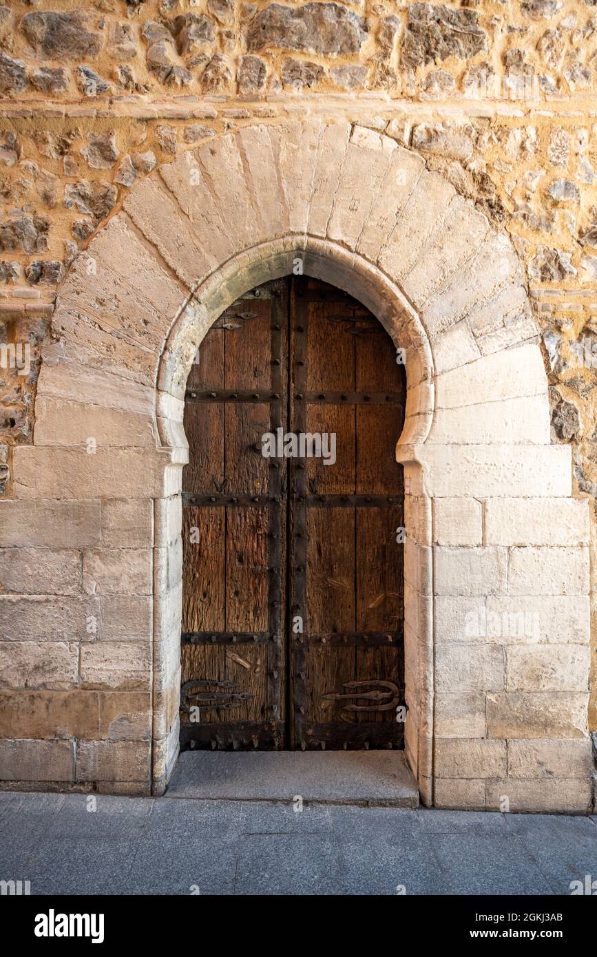 Arche en bois devant la maison Banque de photographies et d’images à ...