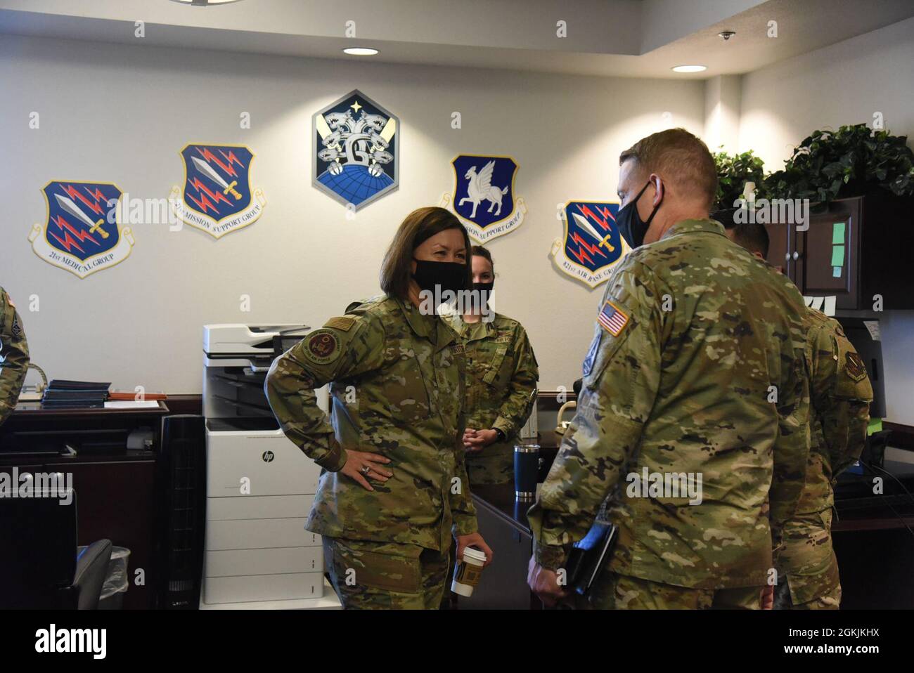 BASE AÉRIENNE DE PETERSON, Colorado – le sergent-chef principal de la ...