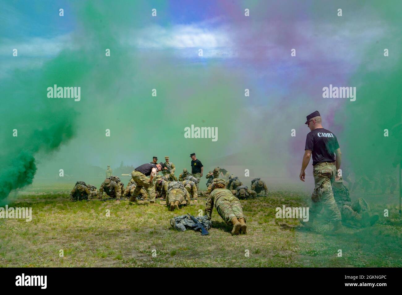 La classe 66 de l'OCS a fait rapport au Camp Ripley, Minnesota, le 5 ...