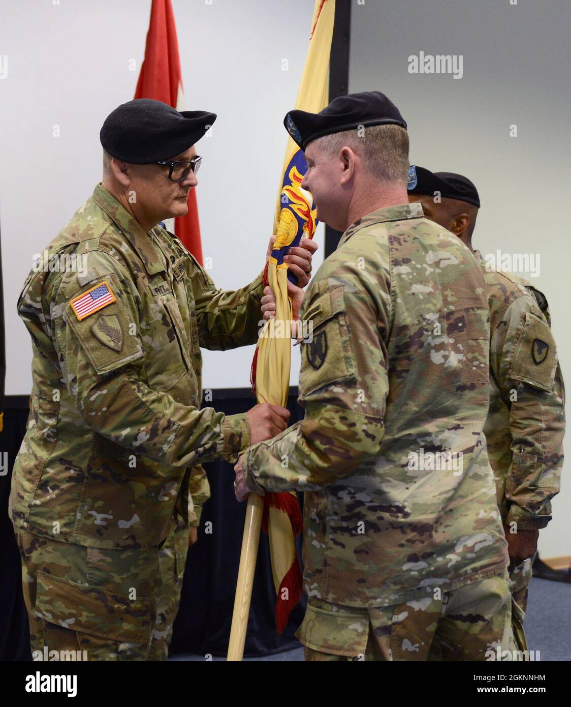 Le général de division Christopher Mohan de l'Armée des États-Unis, le ...