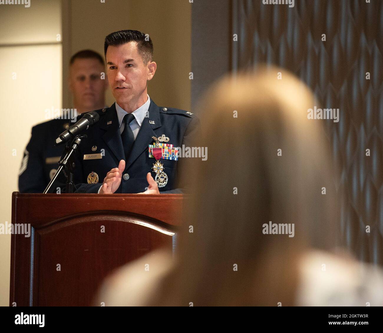 Le colonel Paul Burger a déclaré Au revoir au 88e groupe de soutien de ...