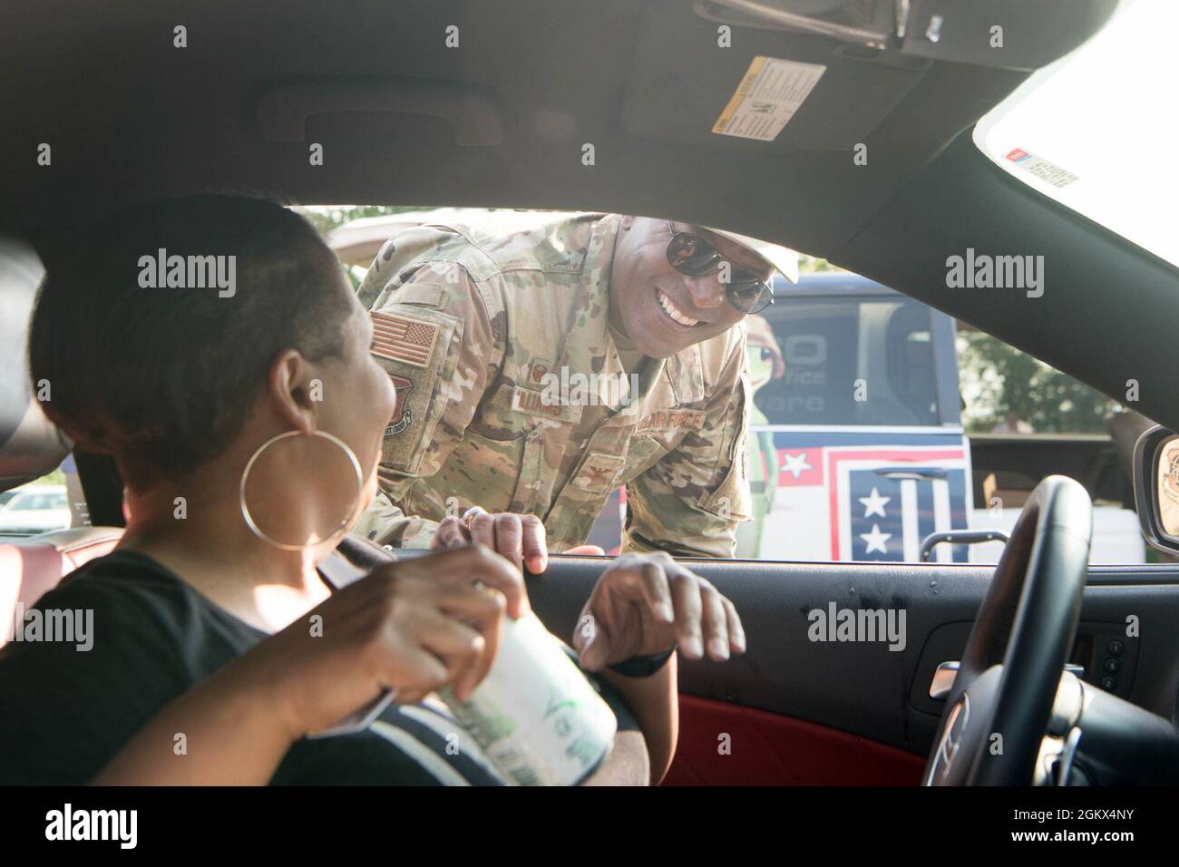 Le colonel Phelemon Williams, 436e commandant du Groupe de soutien de ...