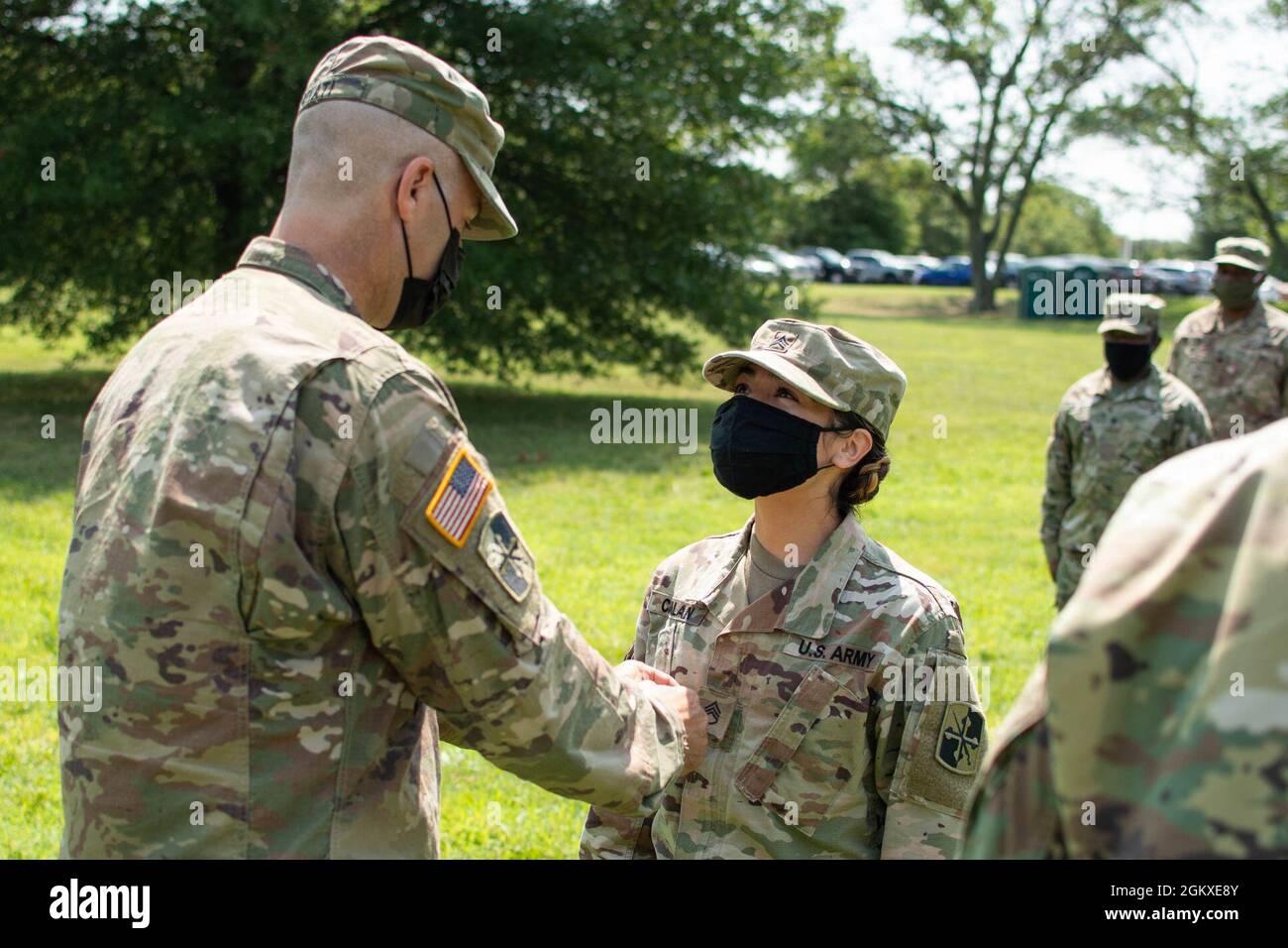 Sergent d'état-major de l'armée américaine Alondra Catalan de la 58e ...