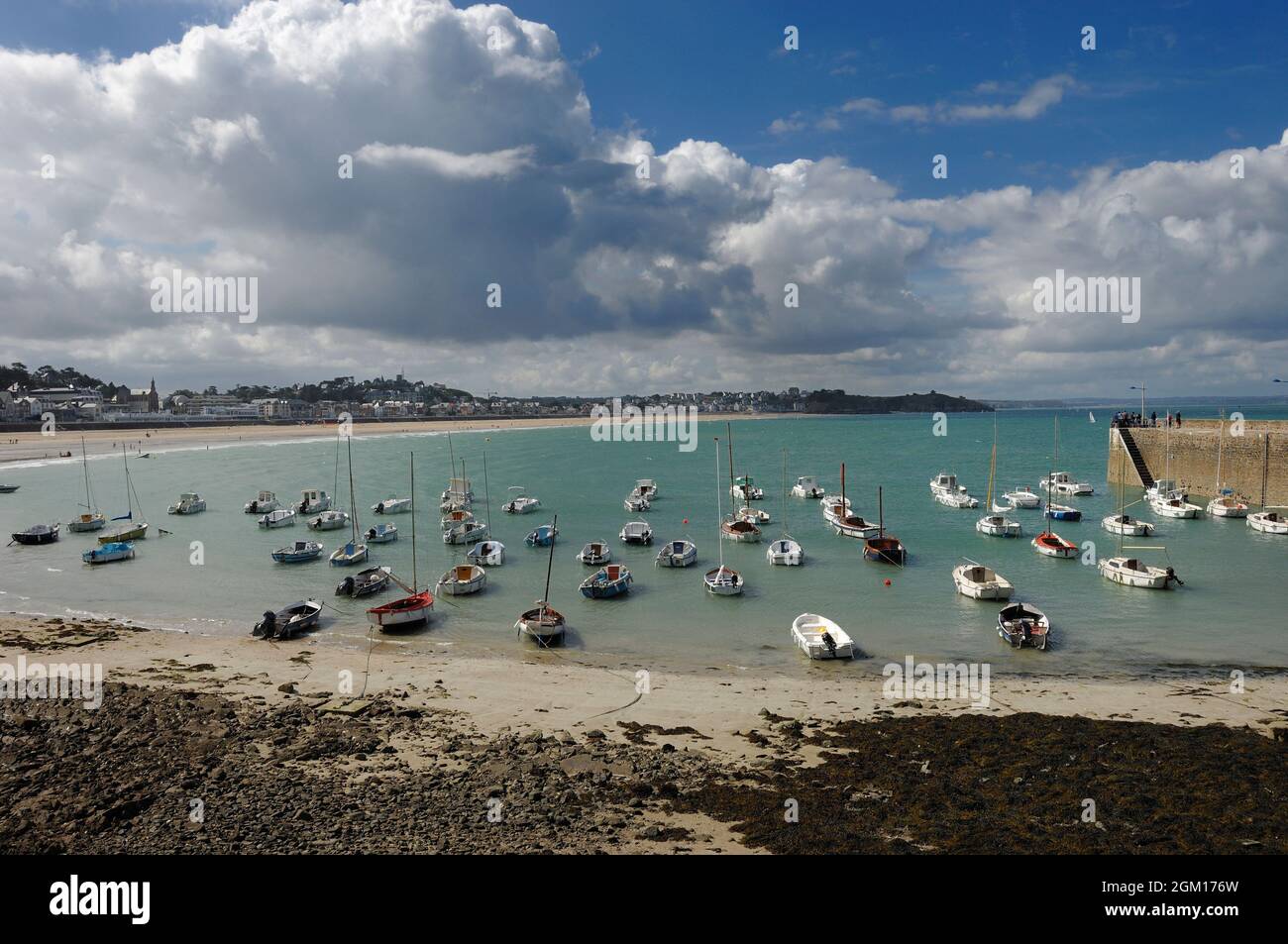 Pleneuf val andre Banque de photographies et d’images à haute ...