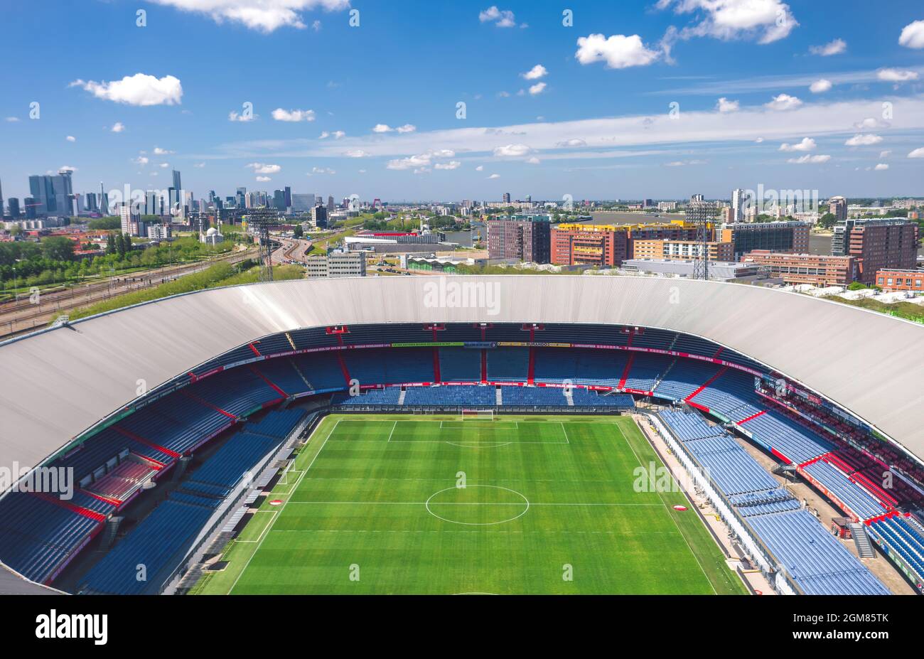 Stade de rotterdam Banque de photographies et d’images à haute ...