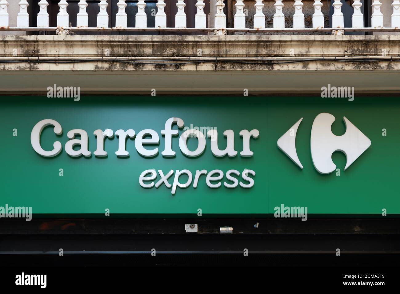 Devanture carrefour market france Banque de photographies et d’images à ...