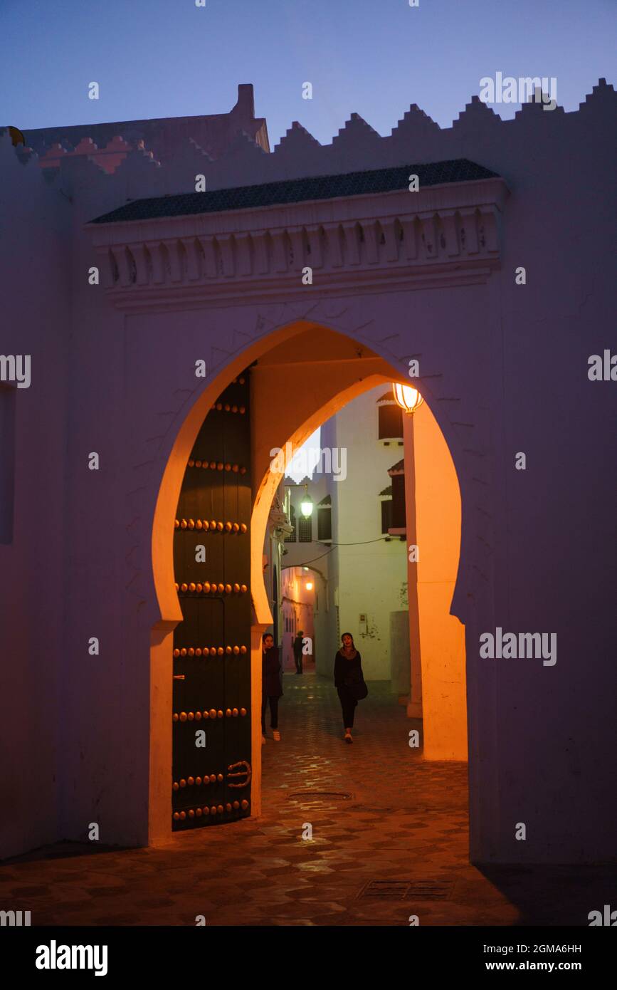 Paysage de rue marocain Banque de photographies et d’images à haute ...