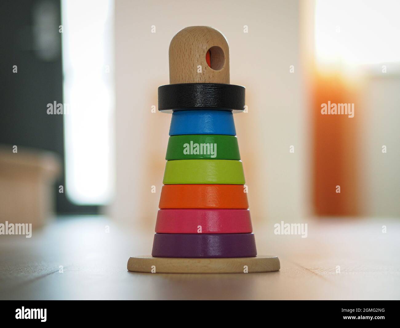 Pyramide de jouet Banque de photographies et d’images à haute ...