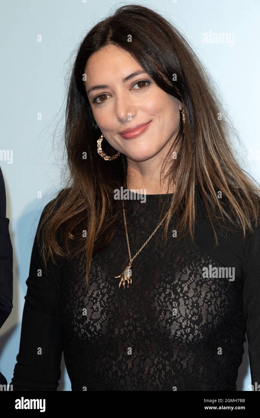 Vanessa Guide assiste à la cérémonie de clôture du Festival Fiction à la Rochelle, le 18 ...