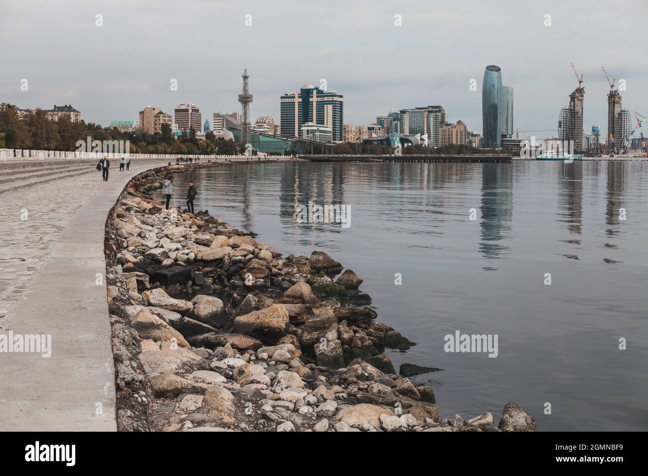 Seaside promenade baku azerbaijan Banque de photographies et d’images à ...