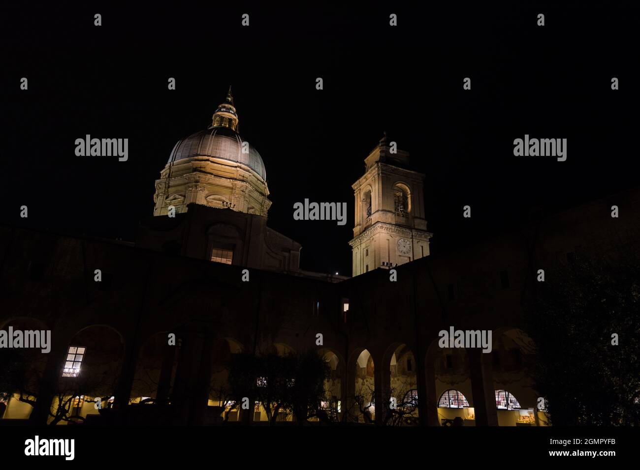 La basilique de Santa Maria degli Angeli est une église rite catholique ...