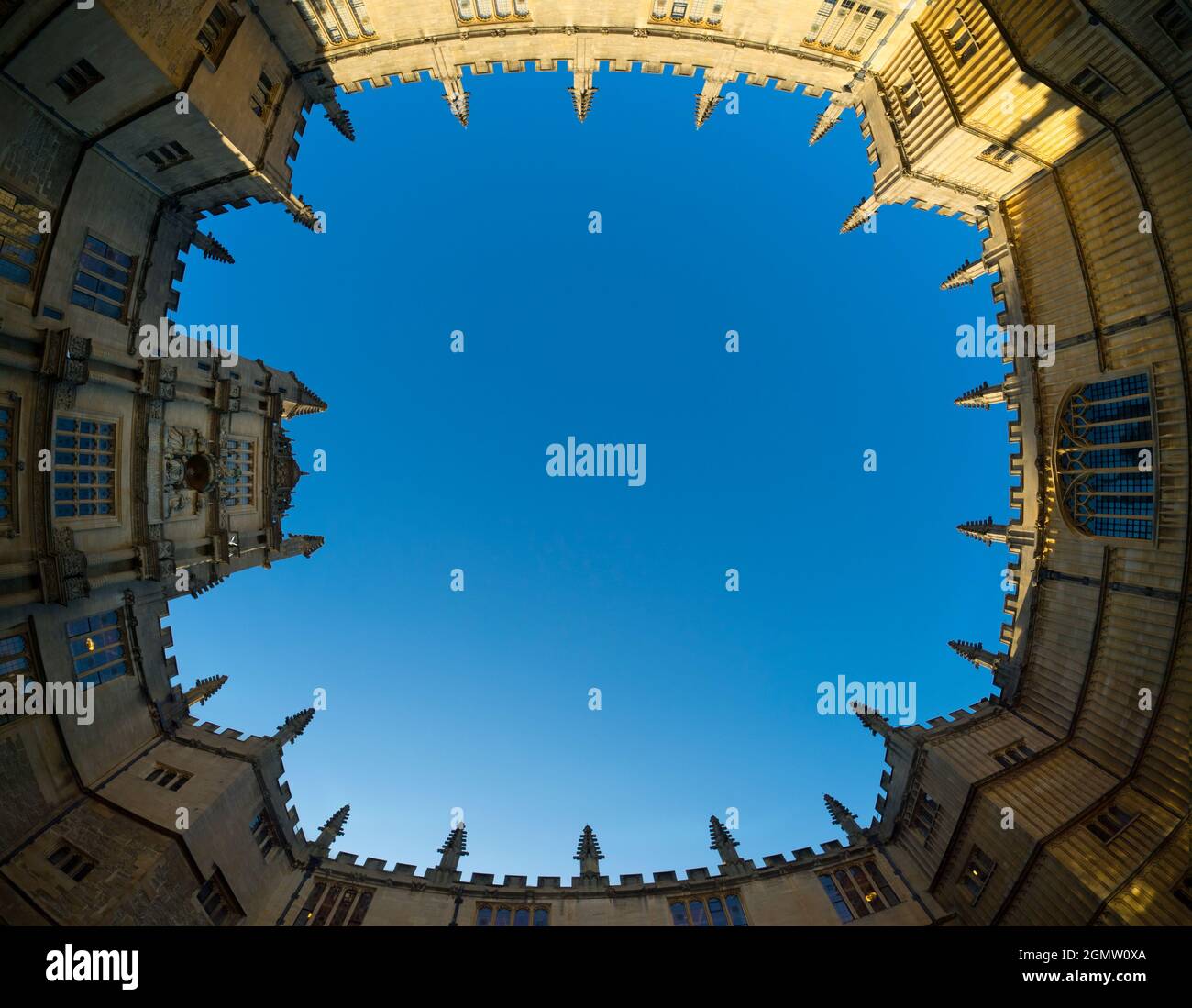 Oxford, Angleterre - 6 février 2020 nous voyons ici l'un des bâtiments ...