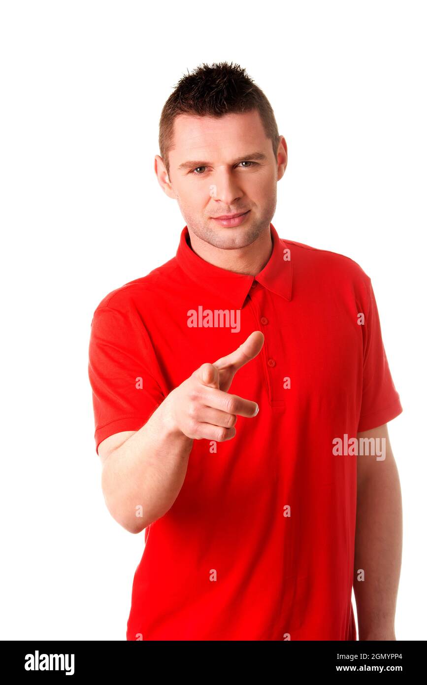 Beau homme polonais vous pointant sur un fond blanc isolé Photo Stock ...