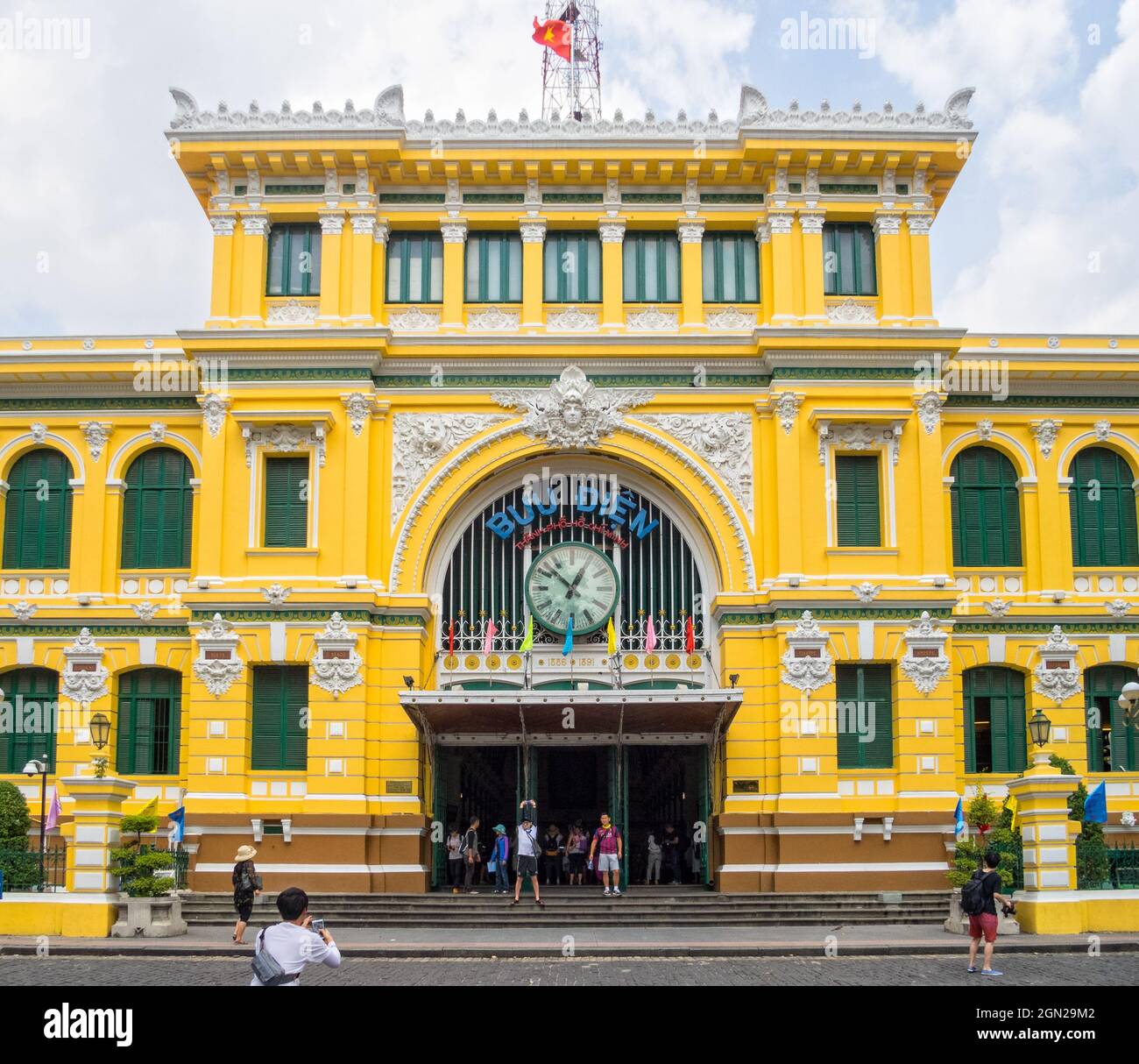 La poste centrale de Saigon est l'une des destinations touristiques les ...