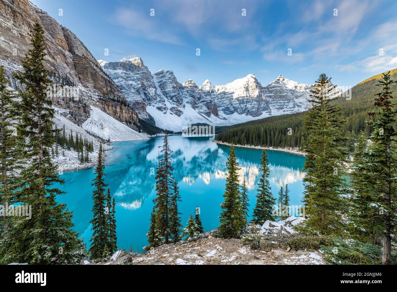 Moraine lake alberta Banque de photographies et d’images à haute résolution - Alamy