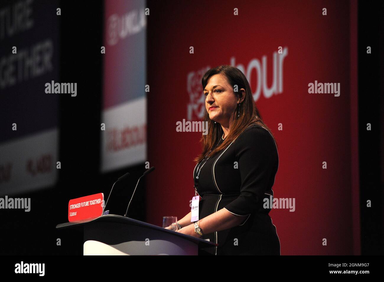 Ruth smeeth mp parlant Banque de photographies et d’images à haute ...