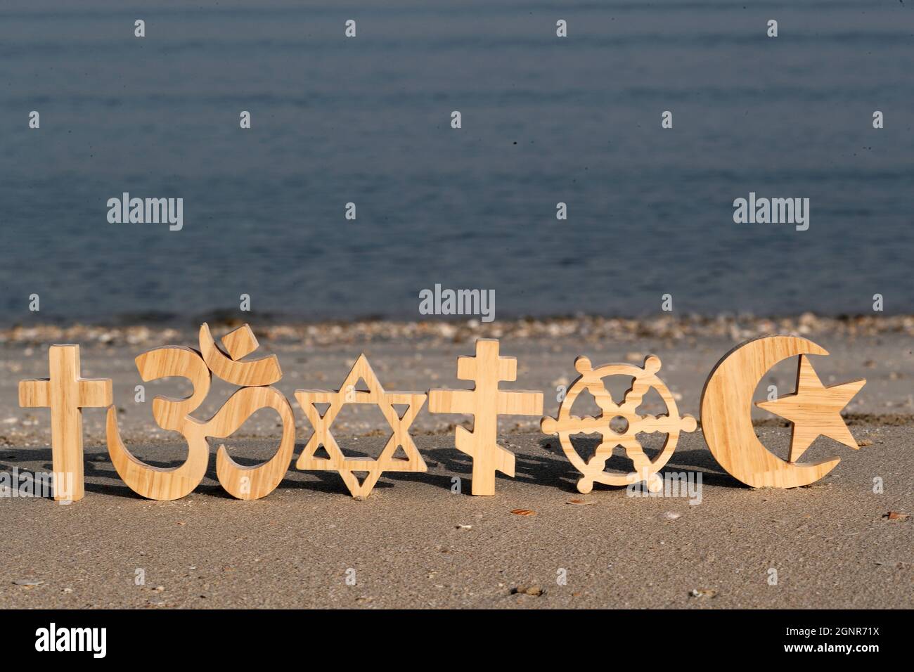 Croix orthodoxe et le croissant islamique Banque de photographies et d ...