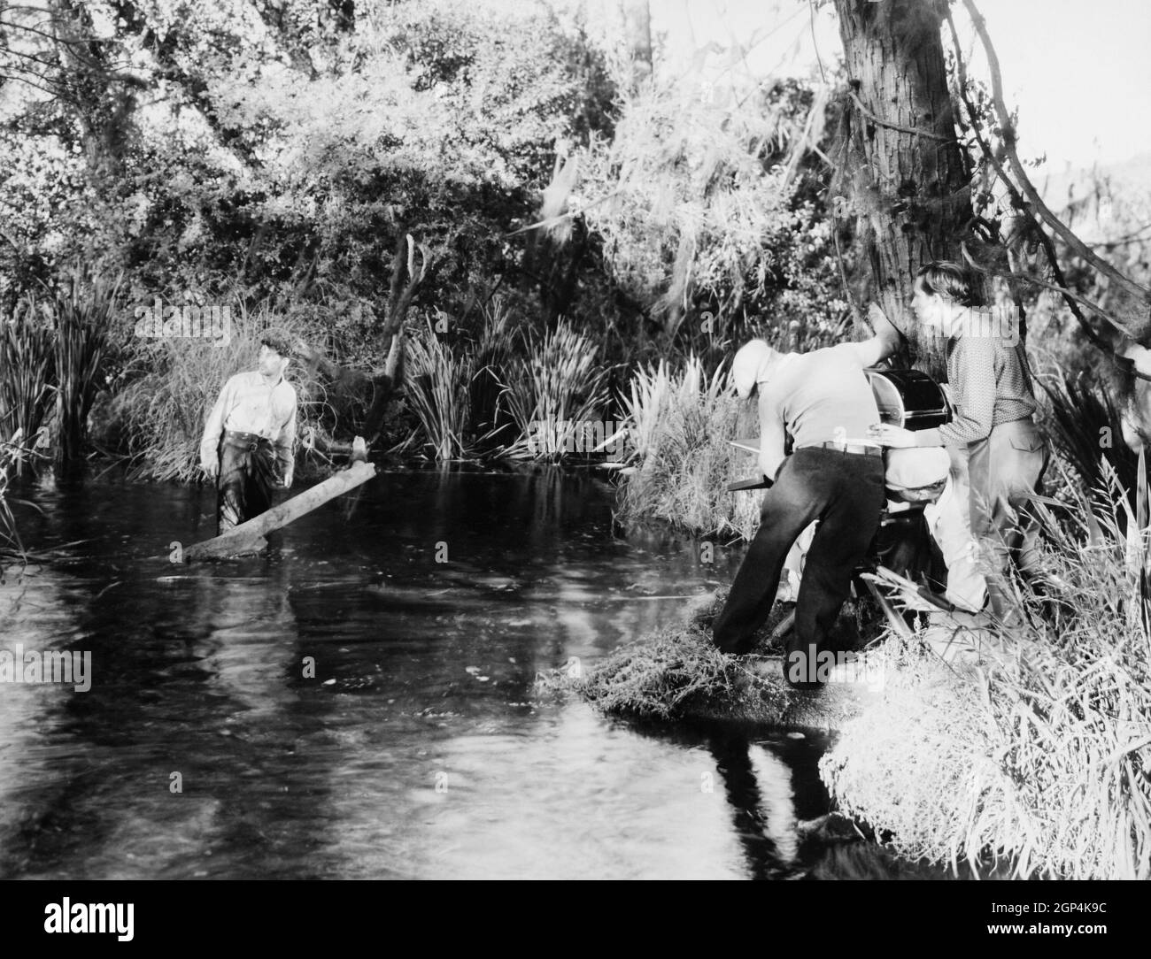 Je suis Un FUGITIF D'Un GANG DE CHAÎNES, Paul Mui (à gauche ...