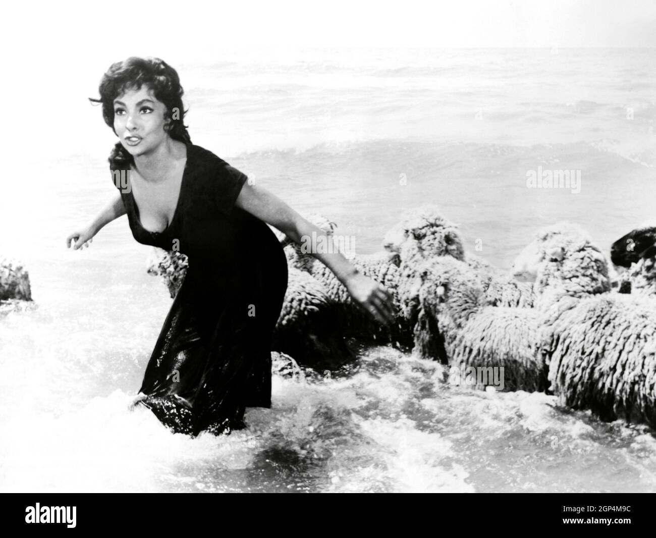 La loi, (aka LA LEGGE, alias OÙ LE VENT SOUFFLE CHAUD), Gina Lollobrigida, 1959 Photo Stock - Alamy