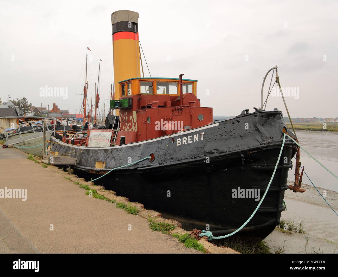 Steam tug boat Banque de photographies et d’images à haute résolution ...
