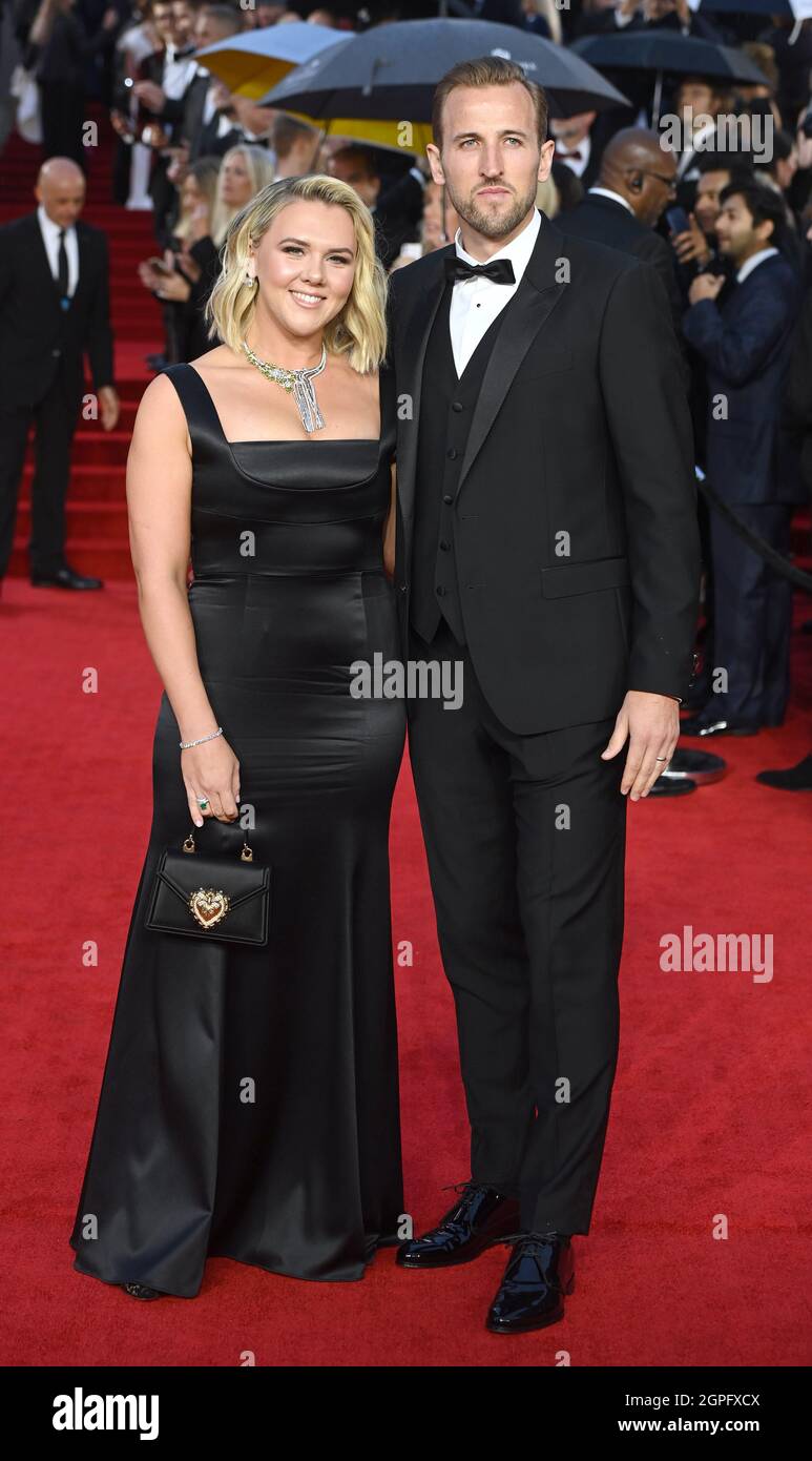 Katie goodland et harry kane Banque de photographies et d’images à ...