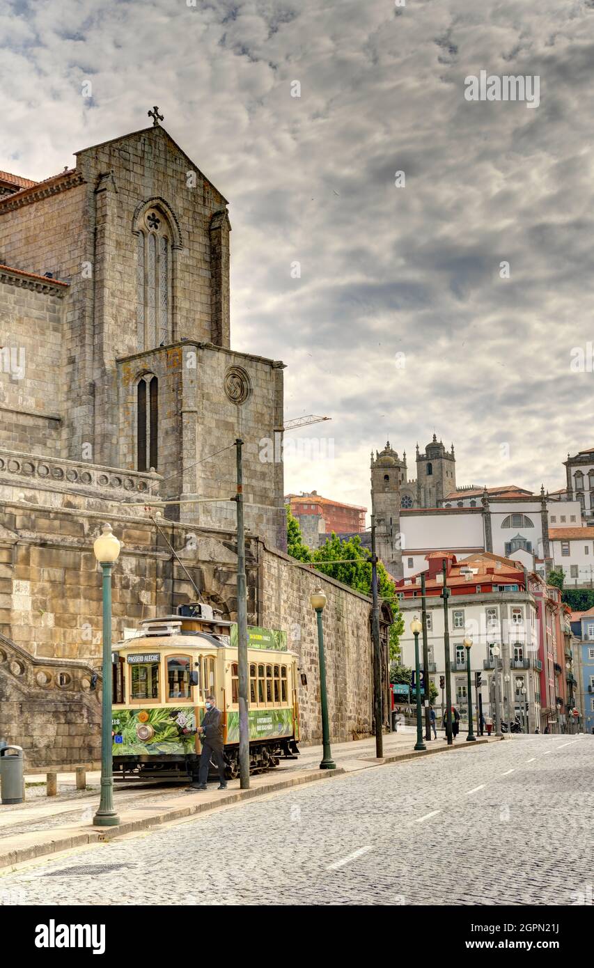 Monuments de porto Banque de photographies et d’images à haute ...