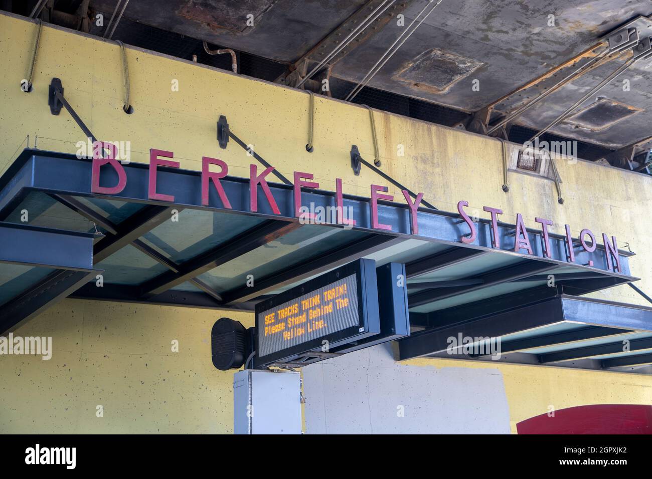 La gare Amtrak de Berkeley est à un pâté de maisons du quartier ...