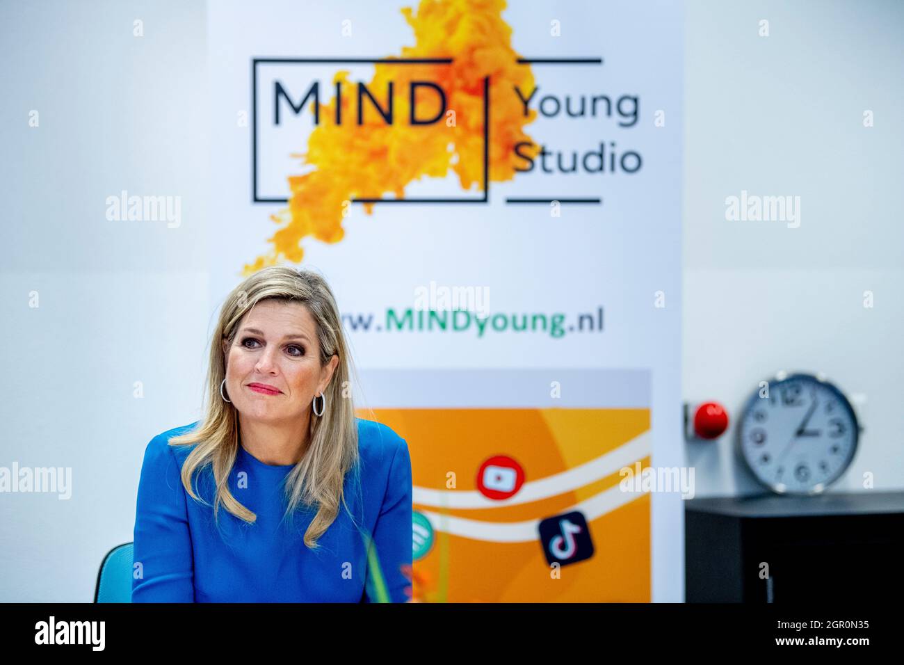 DEN HAAG - Koningin M xima en staatssecretaris Blokhuis van Volksgezondheid, Welzijn en Sport ...