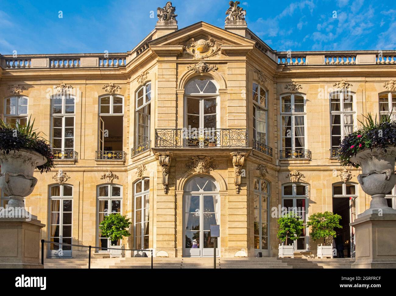 Hôtel matignon façade Banque de photographies et d’images à haute ...