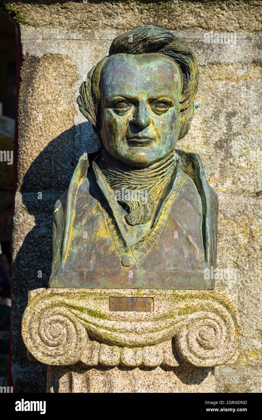 Victor hugo sculpture Banque de photographies et d’images à haute ...