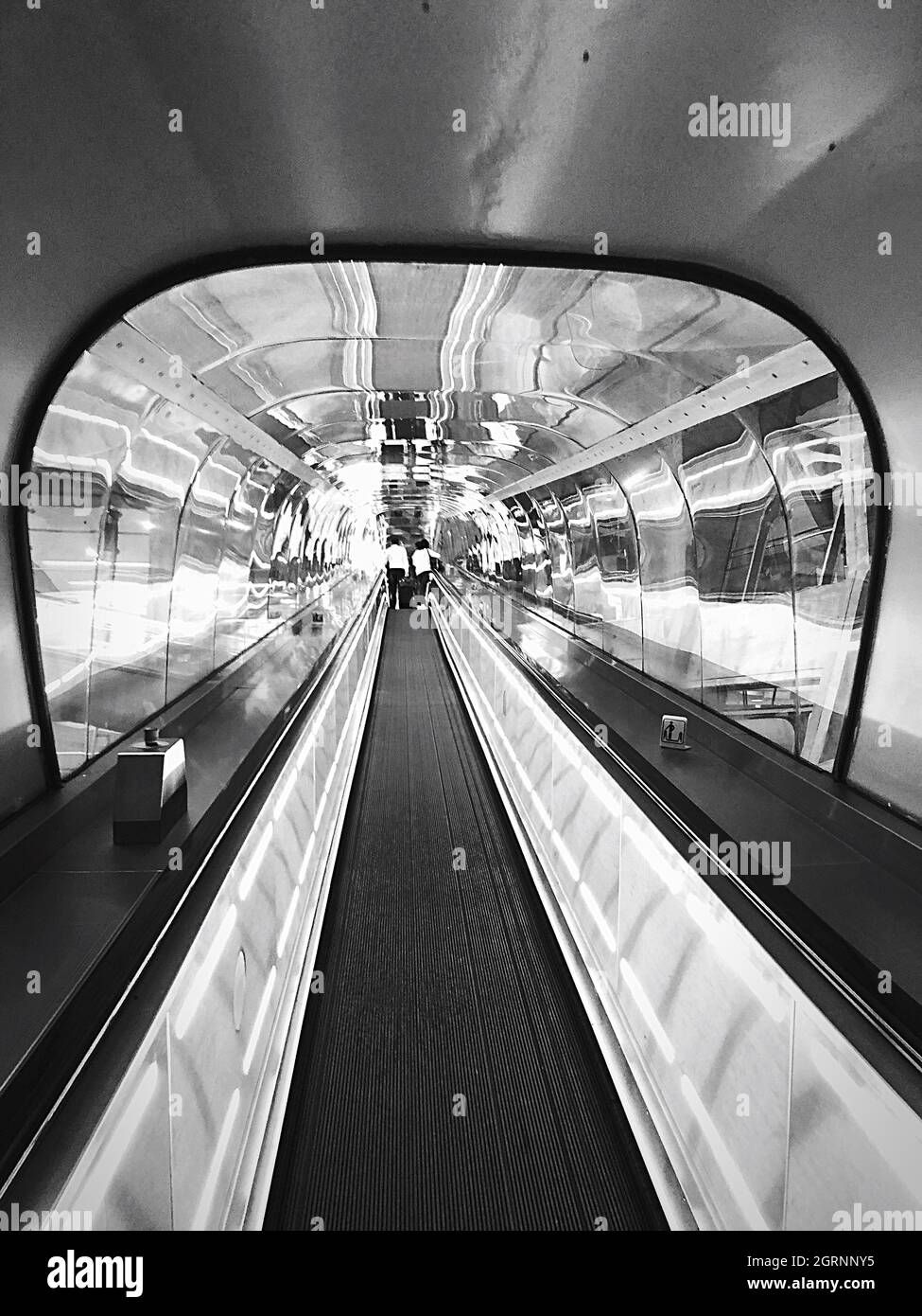 Terminal 1 roissy cdg Banque de photographies et d’images à haute ...